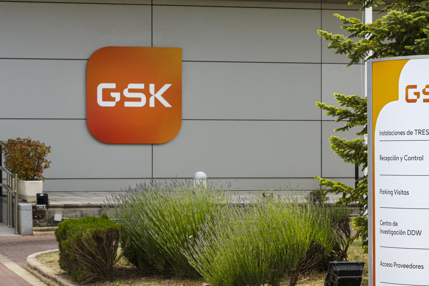 GSK выплатит 2,2 млрд долларов для прекращения судебных разбирательств ...